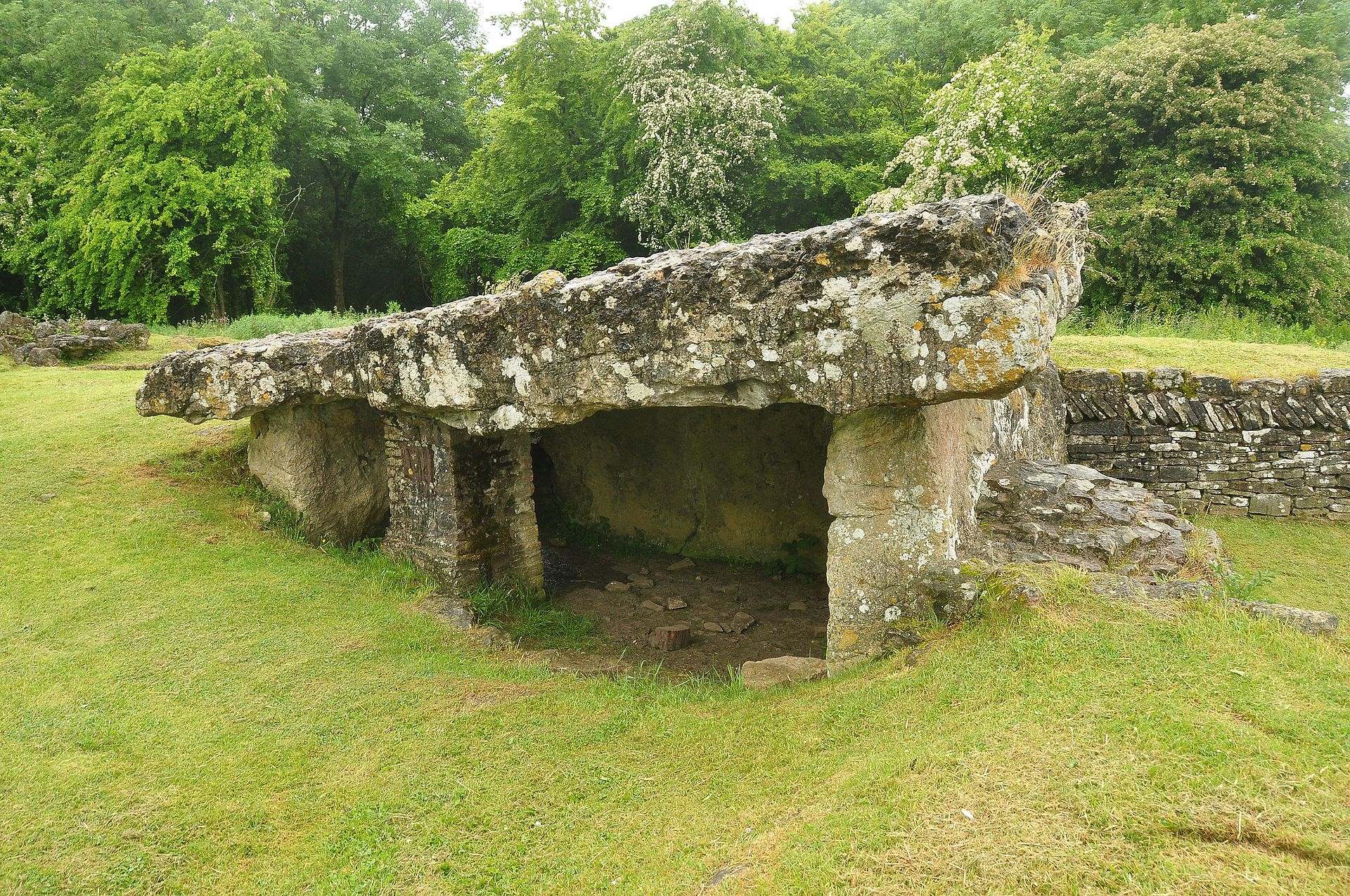 A Megalithic Mystery: What Are Dolmens? - RuralHistoria